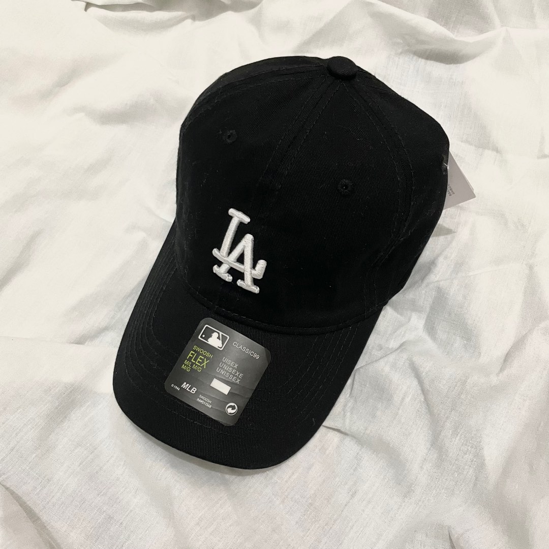 LA caps (swipe for more colors) on Carousell
