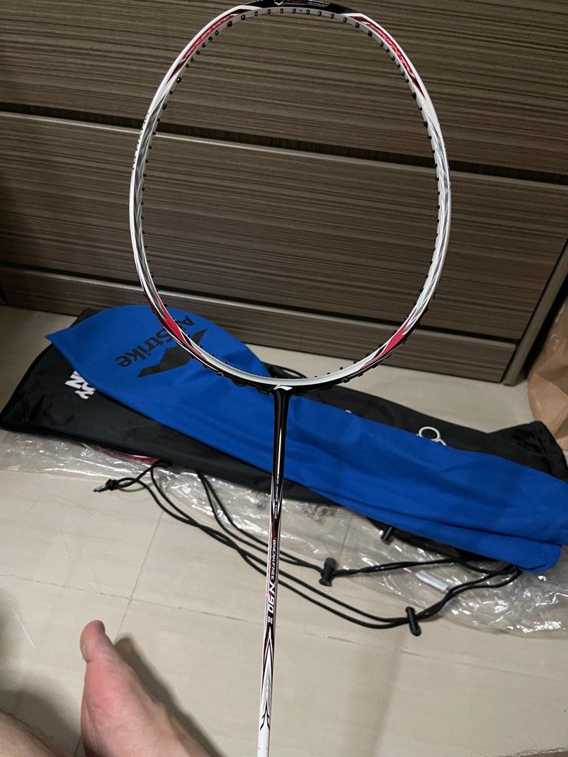 Lining N90 iii, Sports Equipment, Sports & Games, Racket & Ball Sports ...