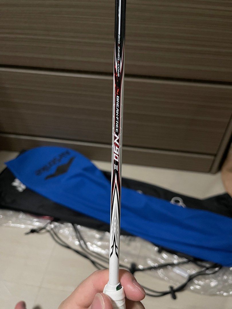 Lining N90 iii, Sports Equipment, Sports & Games, Racket & Ball Sports ...