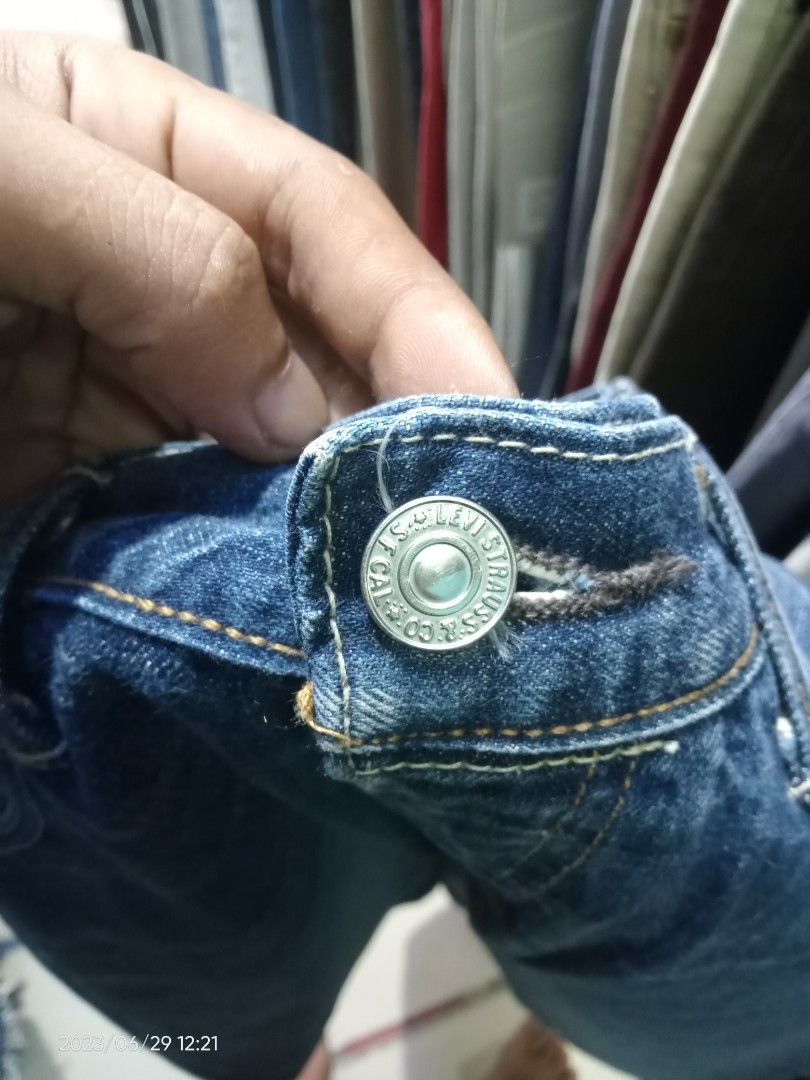 Lives 501 on Carousell