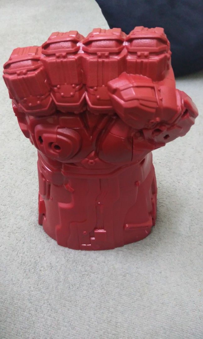 Marvel Avengers Endgame Red Infinity Gauntlet, Hobbies & Toys, Toys ...