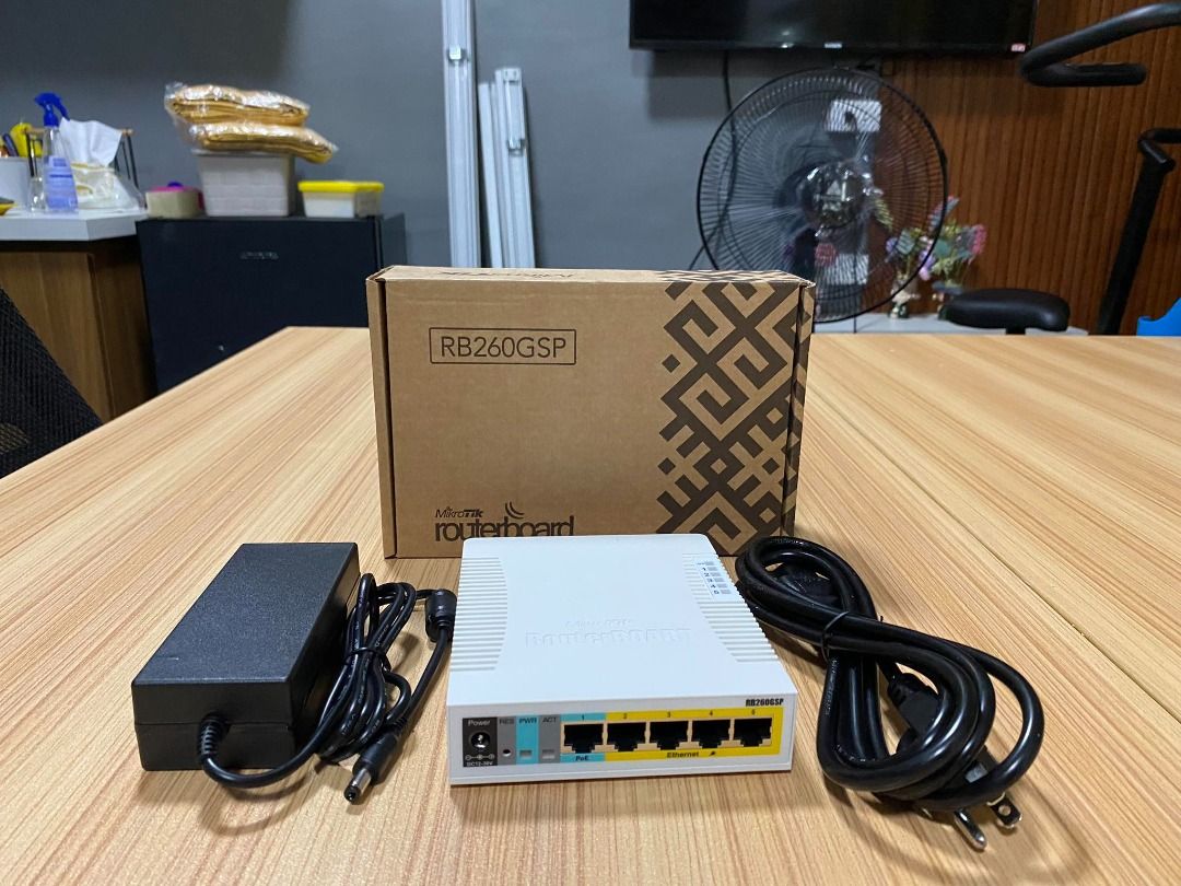 Mikrotik RB260GSP (CSS106-1G-4P-1S) 5x Gigabit PoE out Ethernet Smart Switch, SFP cage on Carousell