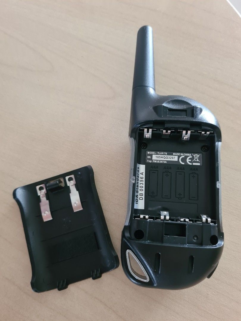 Motorola walkie talkie modelTLKR T6, Mobile Phones & Gadgets, Walkie ...