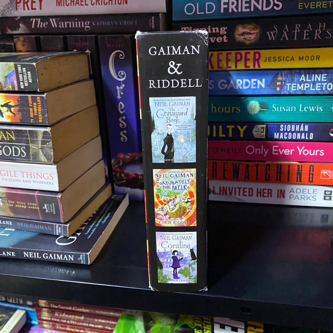 Neil Gaiman Book Set, Hobbies & Toys, Books & Magazines, Fiction & Non ...