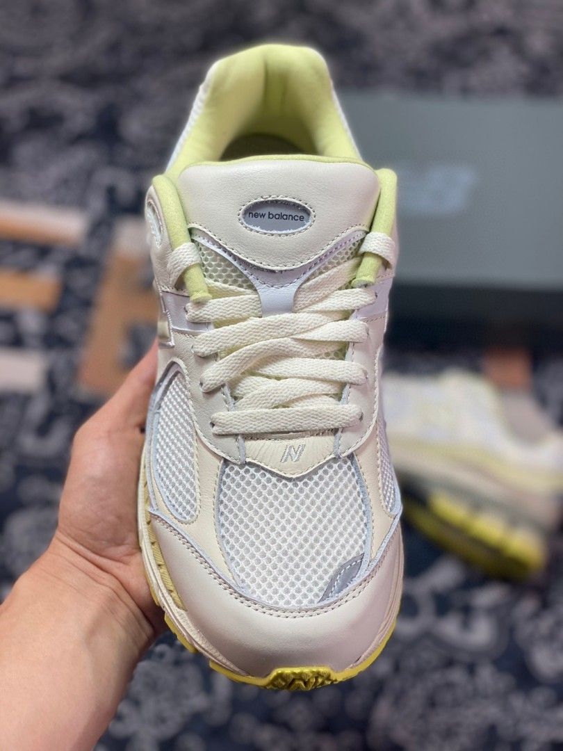 New Balance 2002R, 男裝, 鞋, 波鞋 - Carousell