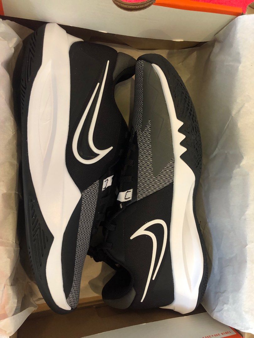 Nike Precision 6 (OREO), Men's Fashion, Footwear, Sneakers on Carousell