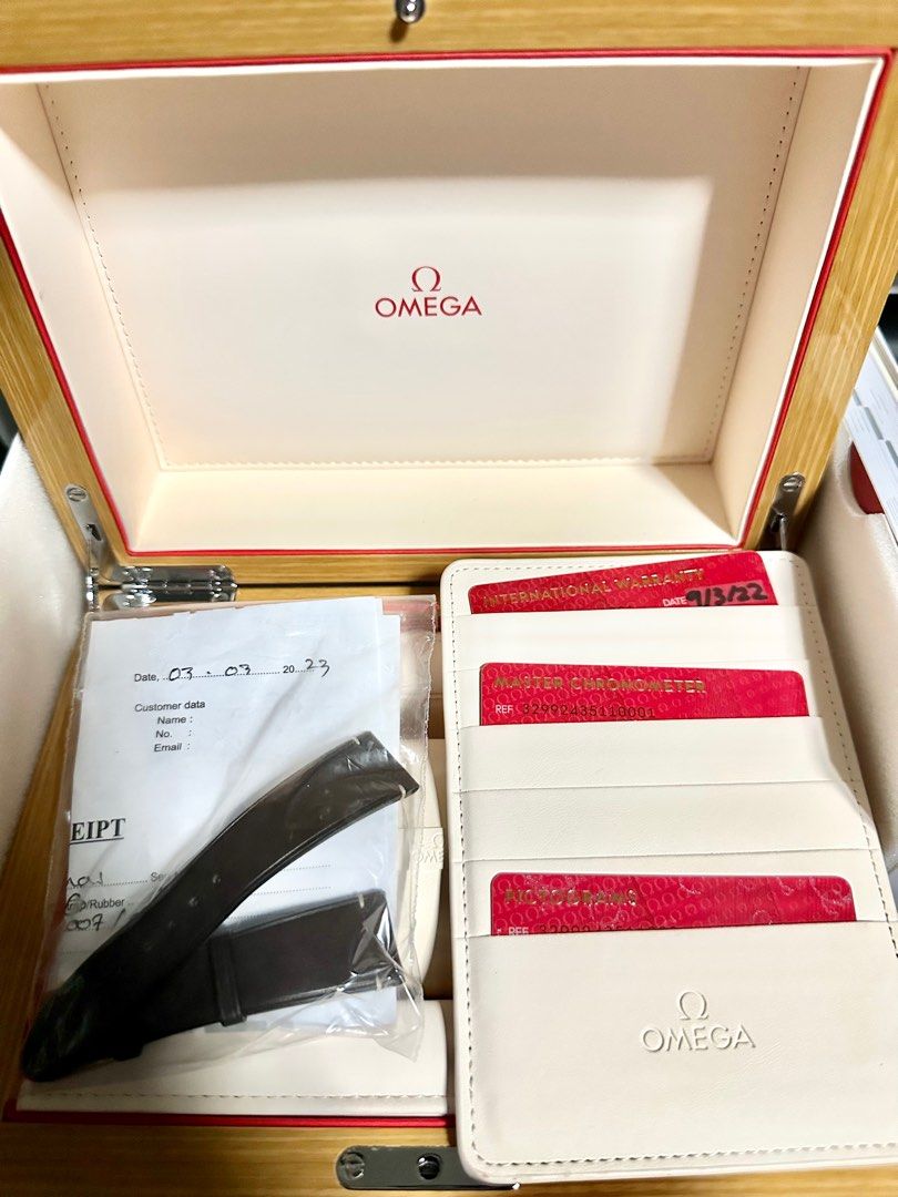 Omega Speedmaster Bronze Gold - $13,800, Luxury, Watches on Carousell