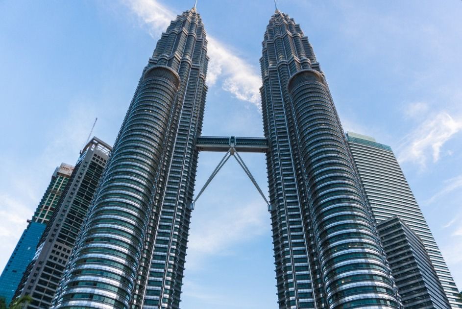 Petronas Twin Towers Kuala Lumpur + Sky Bridge + Observation Deck ...