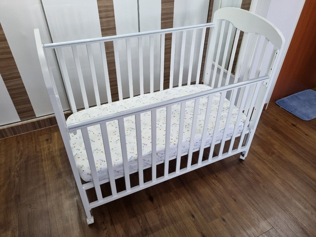 Picket&Rail 6-in-1 Solid Hardwood Baby Cot with Drop-Side Gate 823 ...