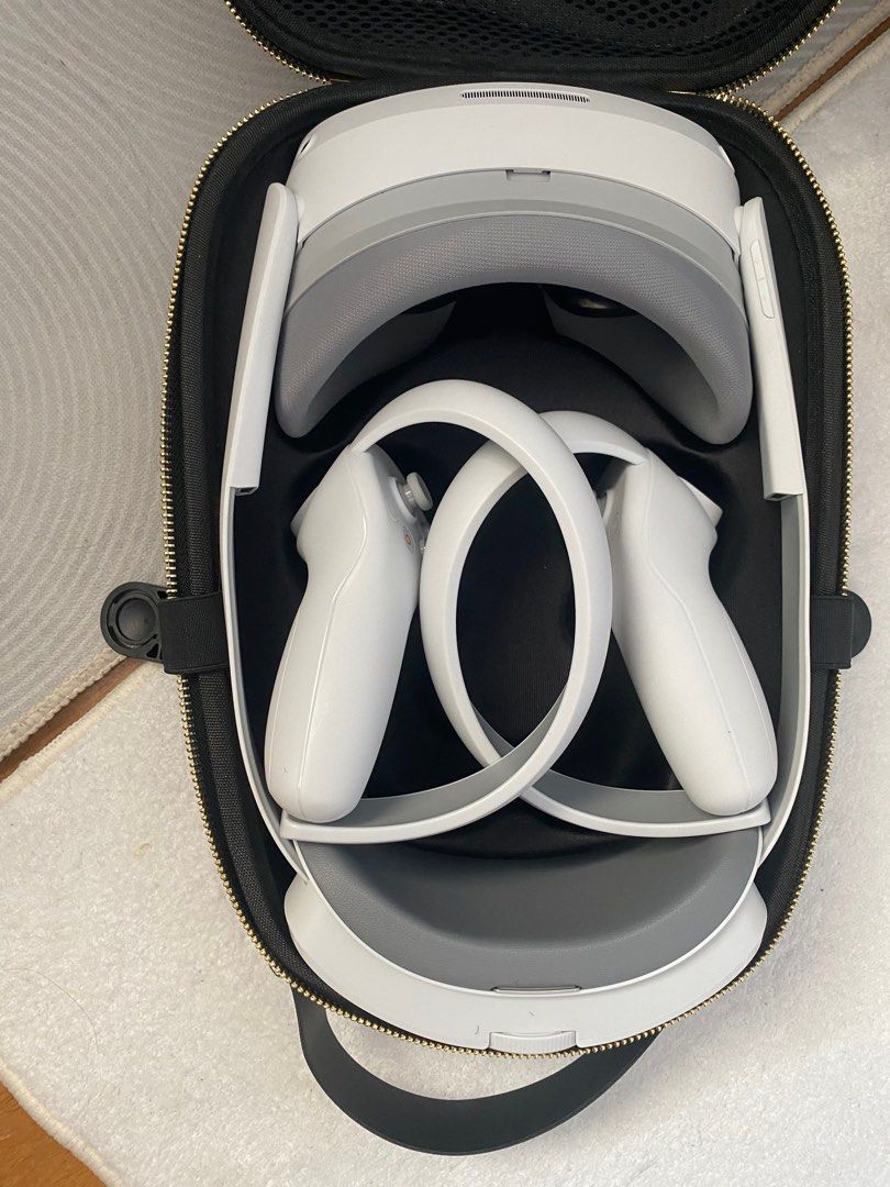 Pico Vr Set, Video Gaming, Gaming Accessories, Virtual Reality on Carousell