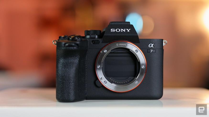 Pristine condition Sony a7iv for sale!, Photography, Cameras on Carousell