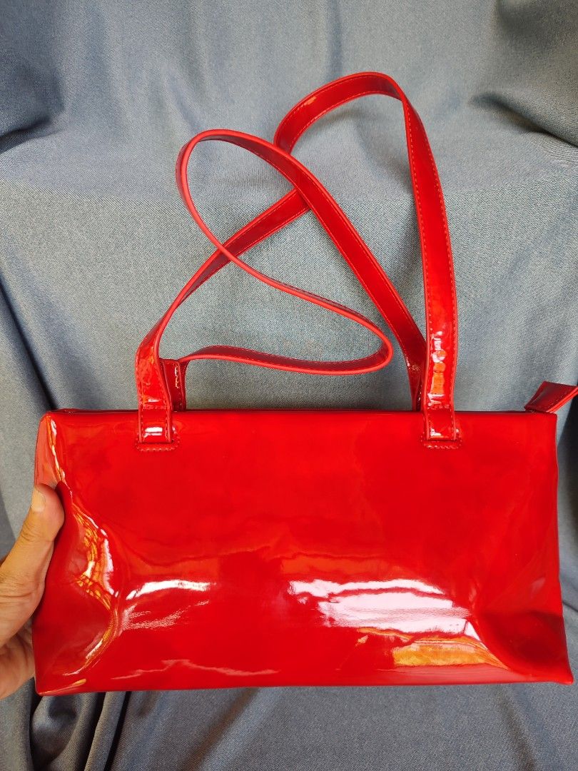 red shiny bag on Carousell