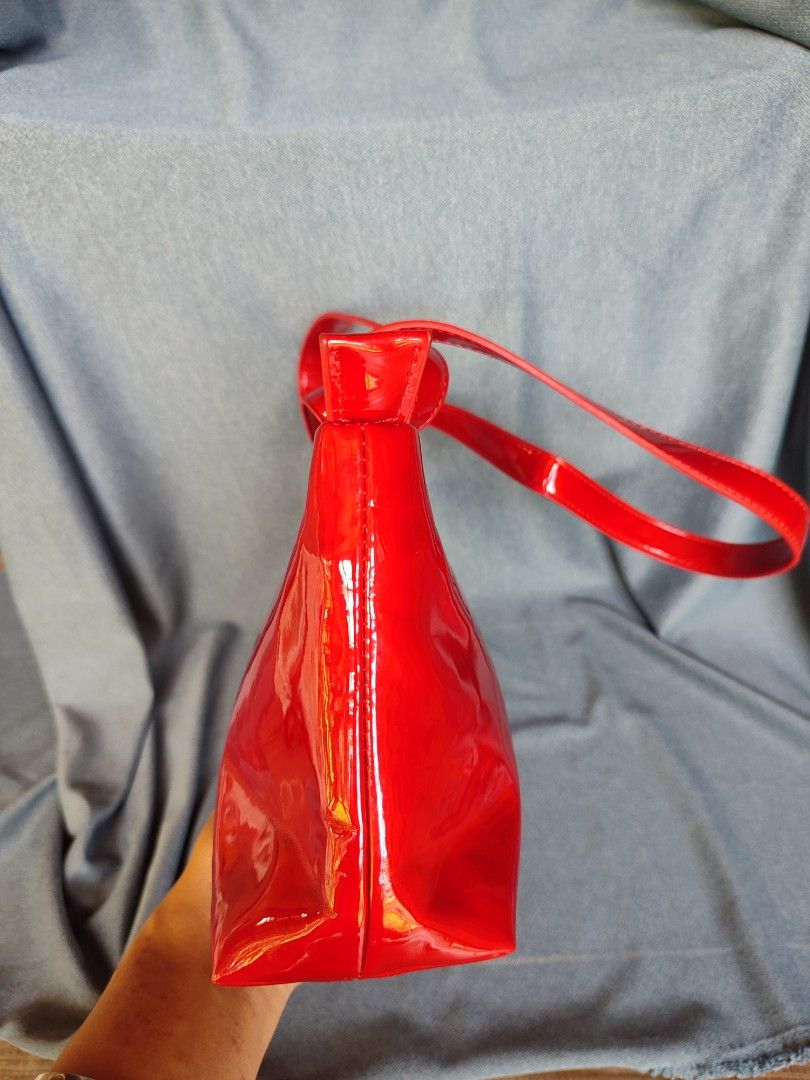 red shiny bag on Carousell