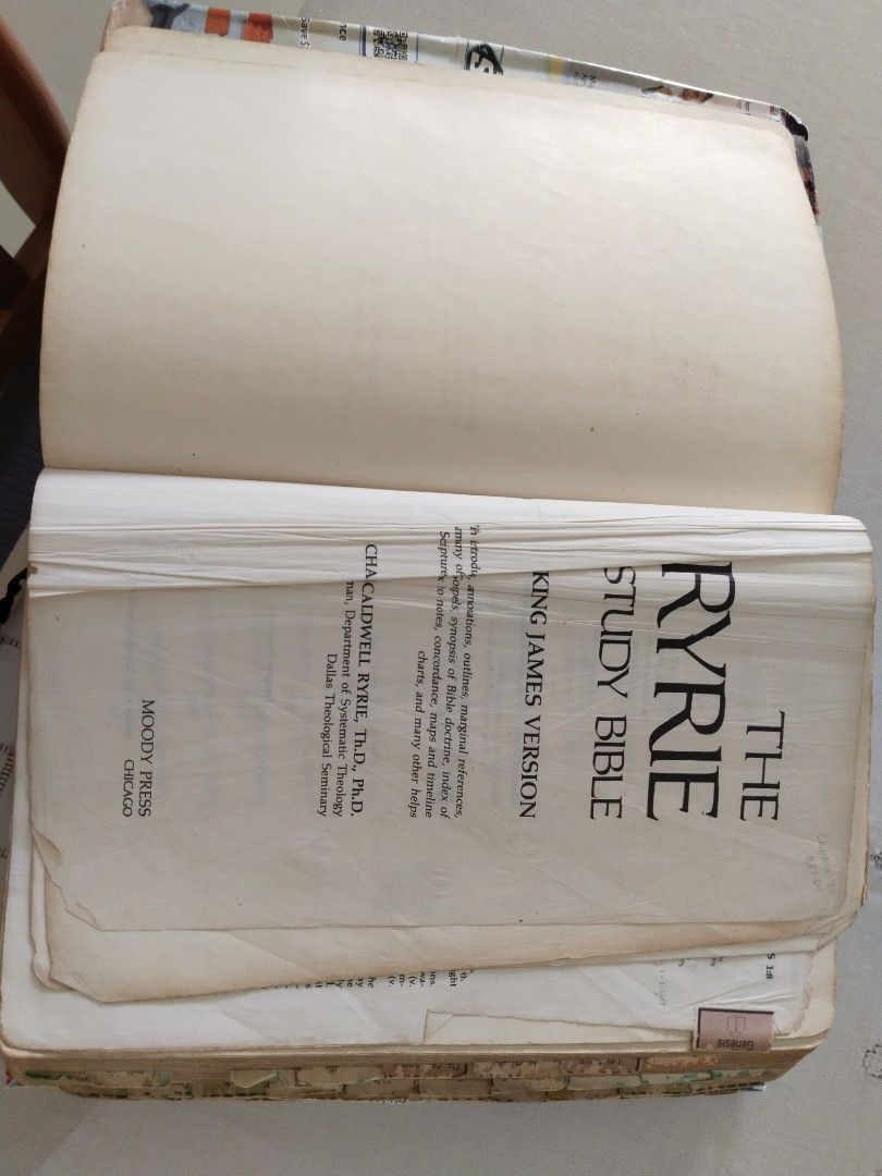 Ryrie KJV BIBLE, Hobbies & Toys, Books & Magazines, Religion Books on ...