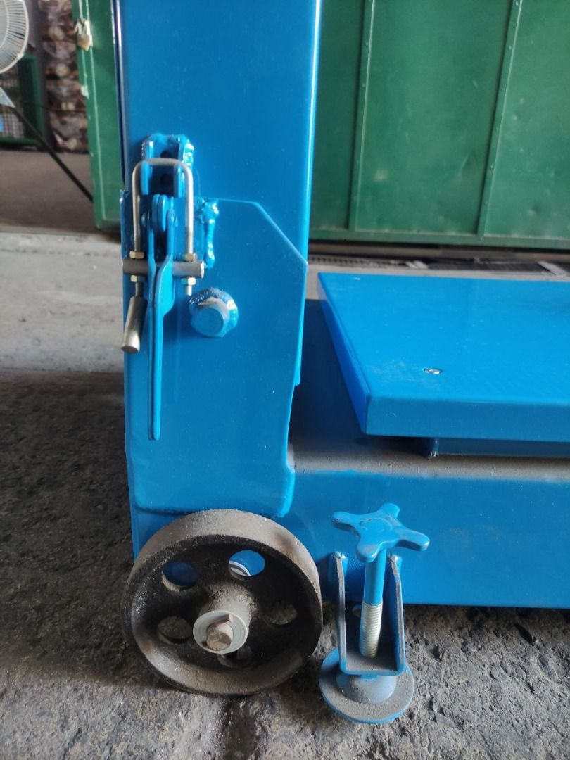 Sakae Fuji Platform Scale 500kgs Double Beam (FFBP-500), Commercial ...