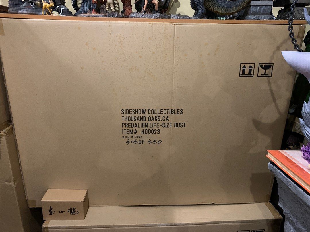 Sideshow AVP Predalien life size bust, Hobbies & Toys, Toys & Games on ...