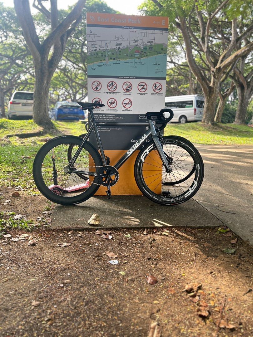 skream magnum 2022 frameset, Sports Equipment, Bicycles & Parts ...