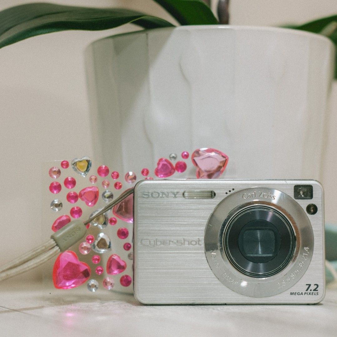 Sony Digicam Cybershot DSC-W120, Photography, Cameras on Carousell