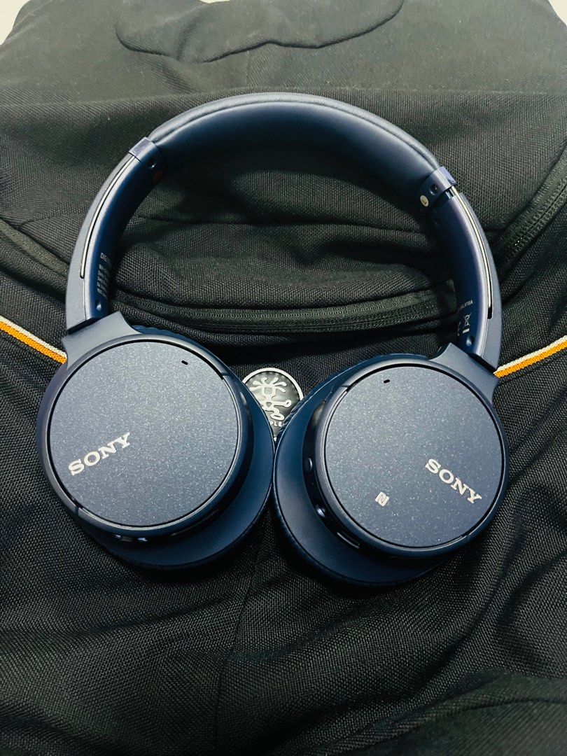 Sony Headphones, Audio, Headphones & Headsets on Carousell