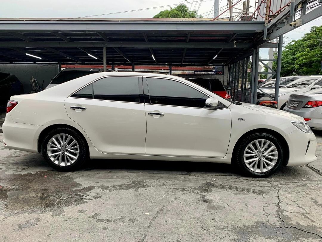 Toyota Camry 2015 2.5 V 30K KM Auto on Carousell