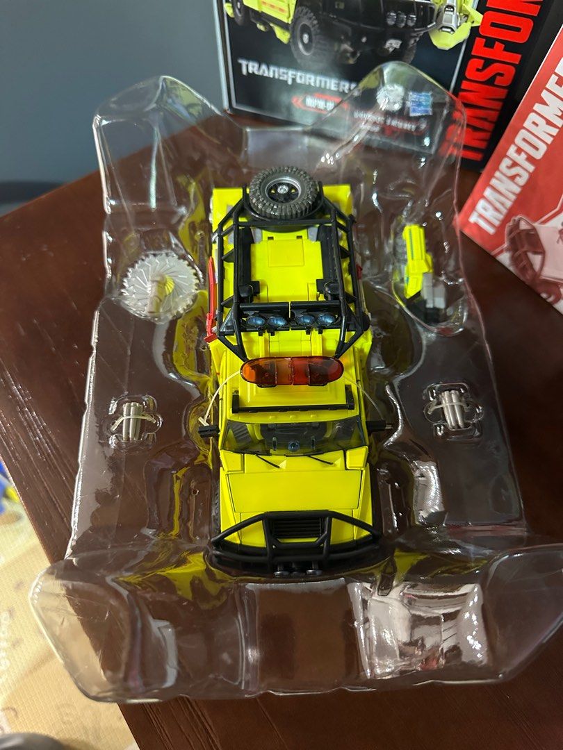 Transformers masterpiece mpm-11 ratchet autobots mp, Hobbies & Toys ...