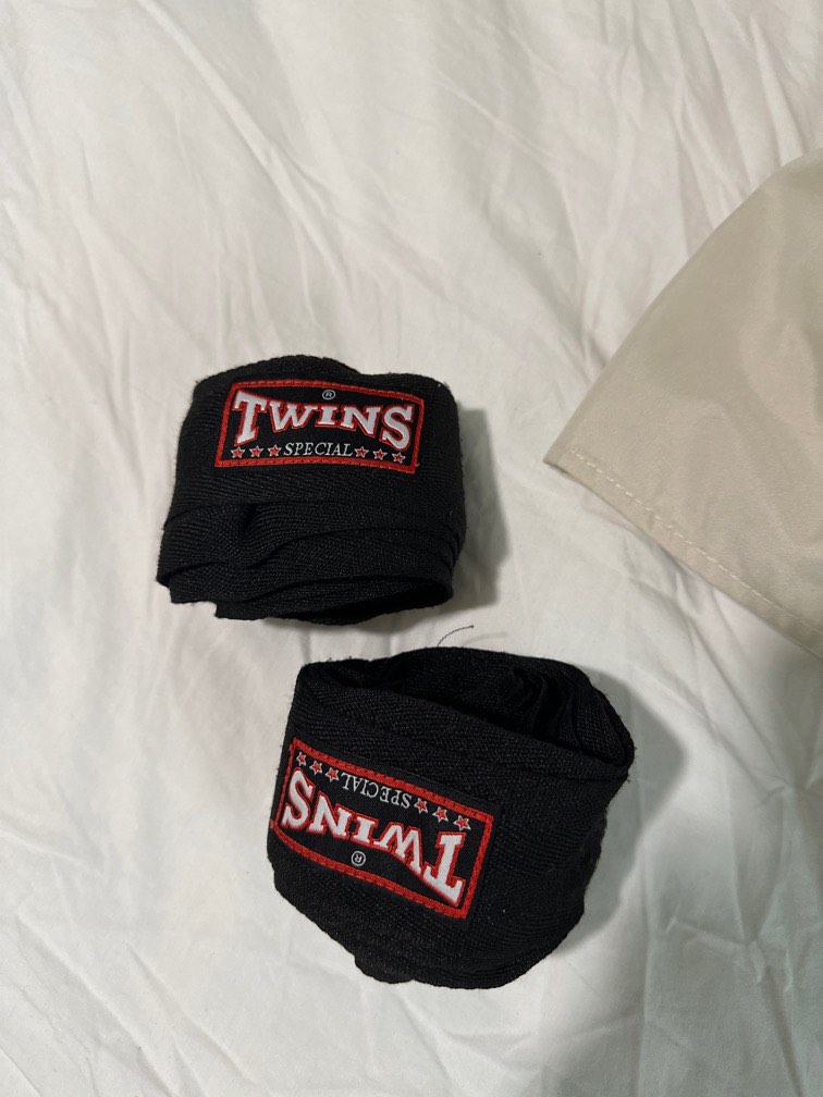 Twins MMA Boxing Muay Thai glove wraps 2.4m, Sports Equipment, Other ...
