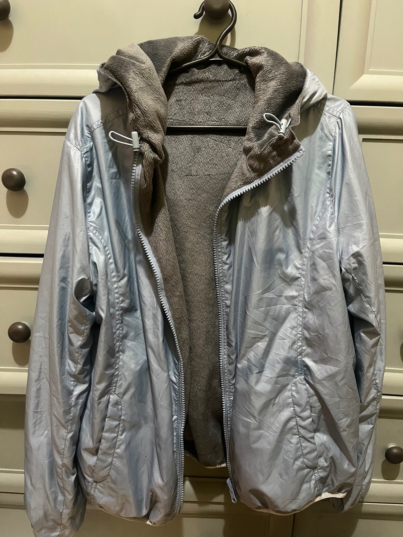 Uniqlo Reversible Jacket, Women's Fashion, Coats, Jackets and Outerwear ...