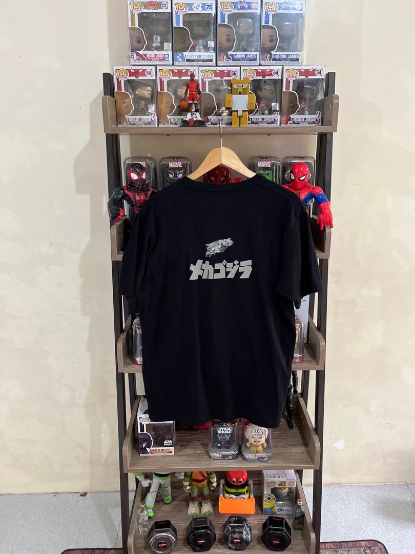 Uniqlo x Godzilla World UT Mecha Godzilla Rare from Japan /XL on tag ...