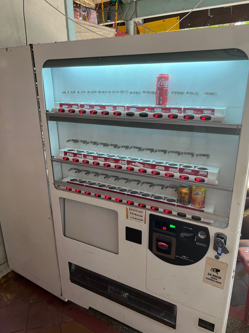 Vending Machine Used, TV & Home Appliances, Other Home Appliances on ...