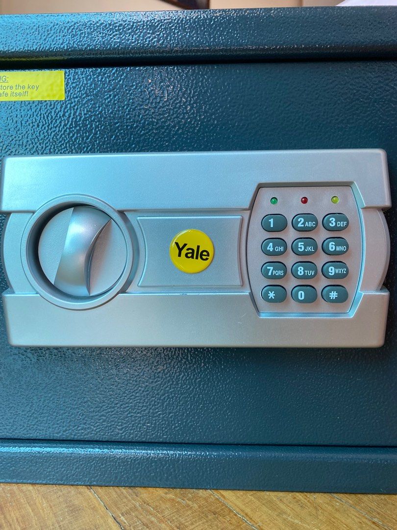 Yale Safe Box, Furniture & Home Living, Security & Locks, Safe on Carousell