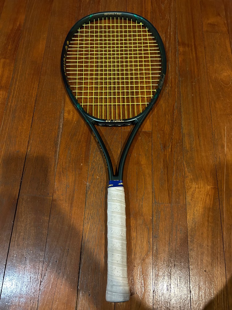 Yonex VCore pro 97 (330g), Sports Equipment, Sports & Games, Racket ...