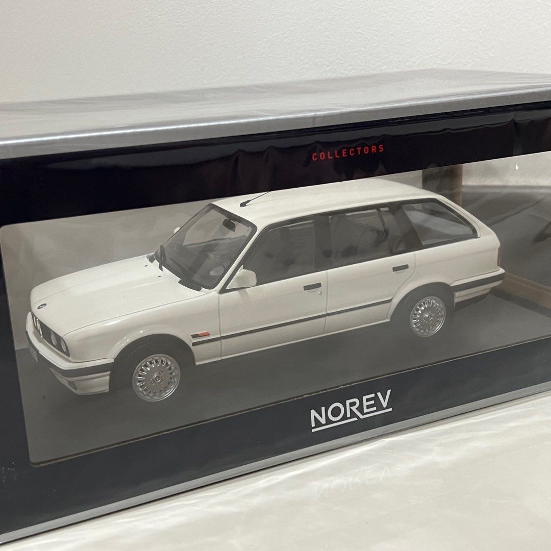 1:18 Norev BMW 325i E30 Touring 1992 White, Hobbies & Toys, Toys ...