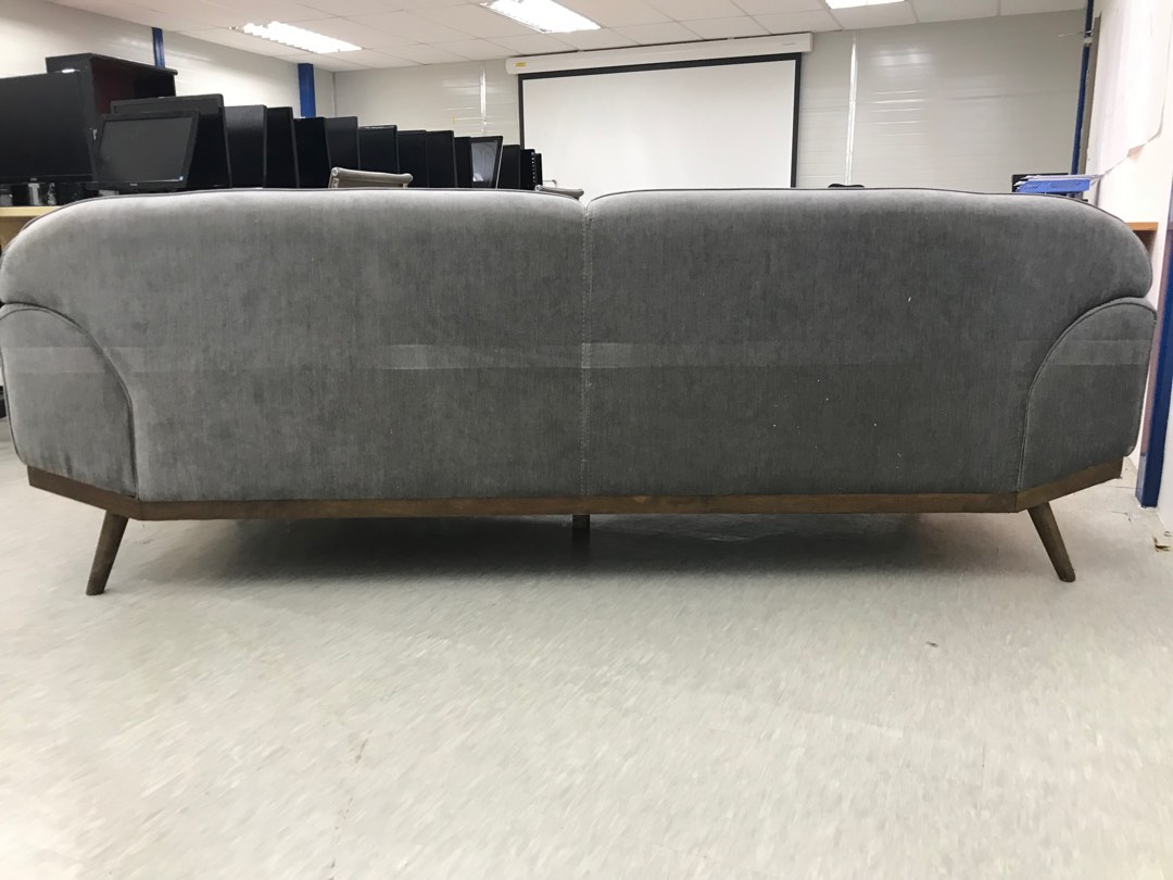 2nd hand sofa, Furniture & Home Living, Furniture, Sofas on Carousell