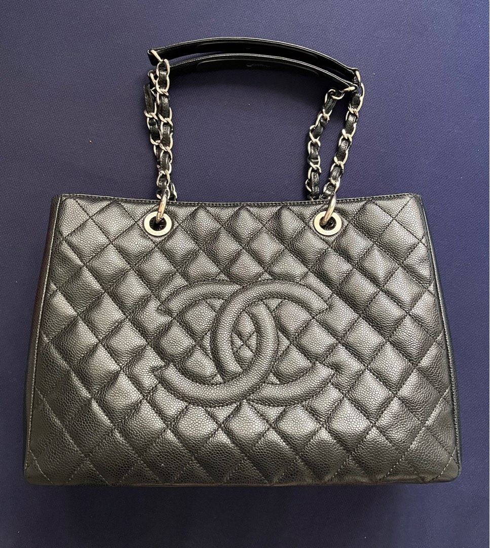 Authentic Chanel GST, Women's Fashion, Bags & Wallets, Shoulder Bags on ...