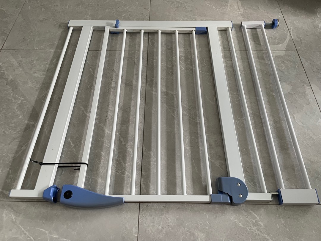 Baby Gate, Babies & Kids, Baby Nursery & Kids Furniture, Safety Gates ...