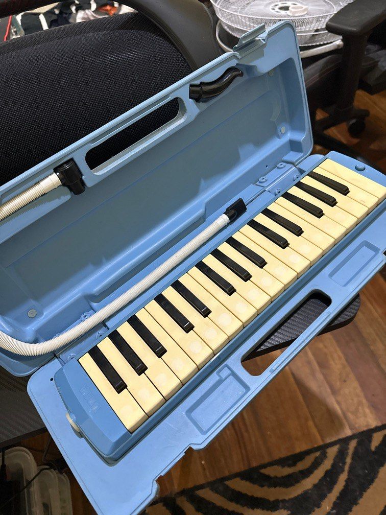 Blue melodian pianica yamaha, Hobbies & Toys, Music & Media, Musical ...
