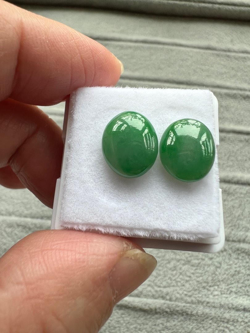Burmese/ Myanmar type A jadeite jade, Women's Fashion, Jewelry & Organisers, Precious Stones on ...