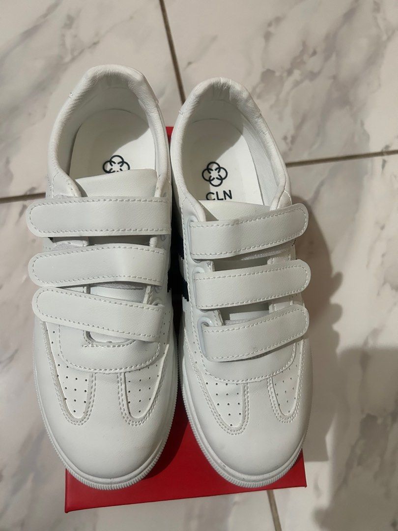 CLN Sneakers, Women's Fashion, Footwear, Sneakers on Carousell
