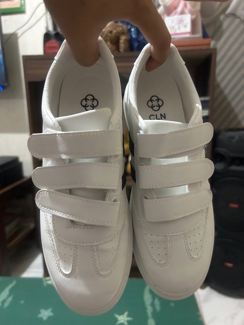 CLN Sneakers, Women's Fashion, Footwear, Sneakers on Carousell