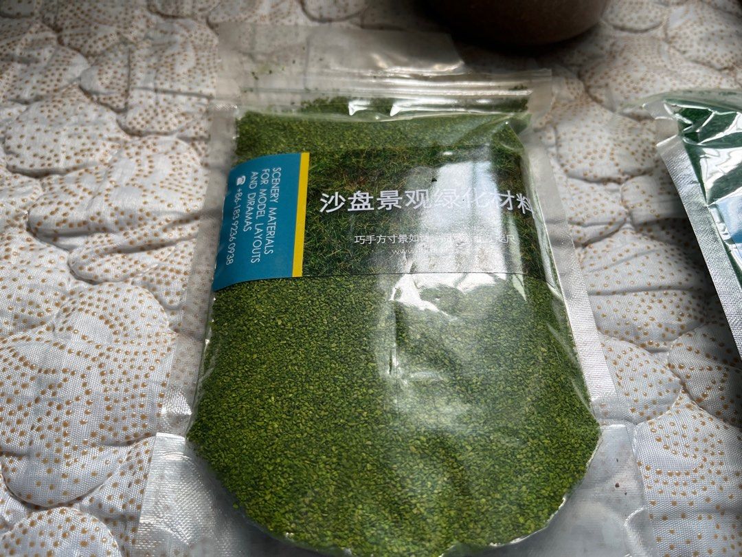 Diorama Fallen Leaves/Tree Leaves, Hobbies & Toys, Stationery & Craft ...