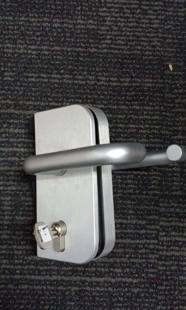 DORMA GLASS DOOR LOCKSET, Furniture & Home Living, Security & Locks ...