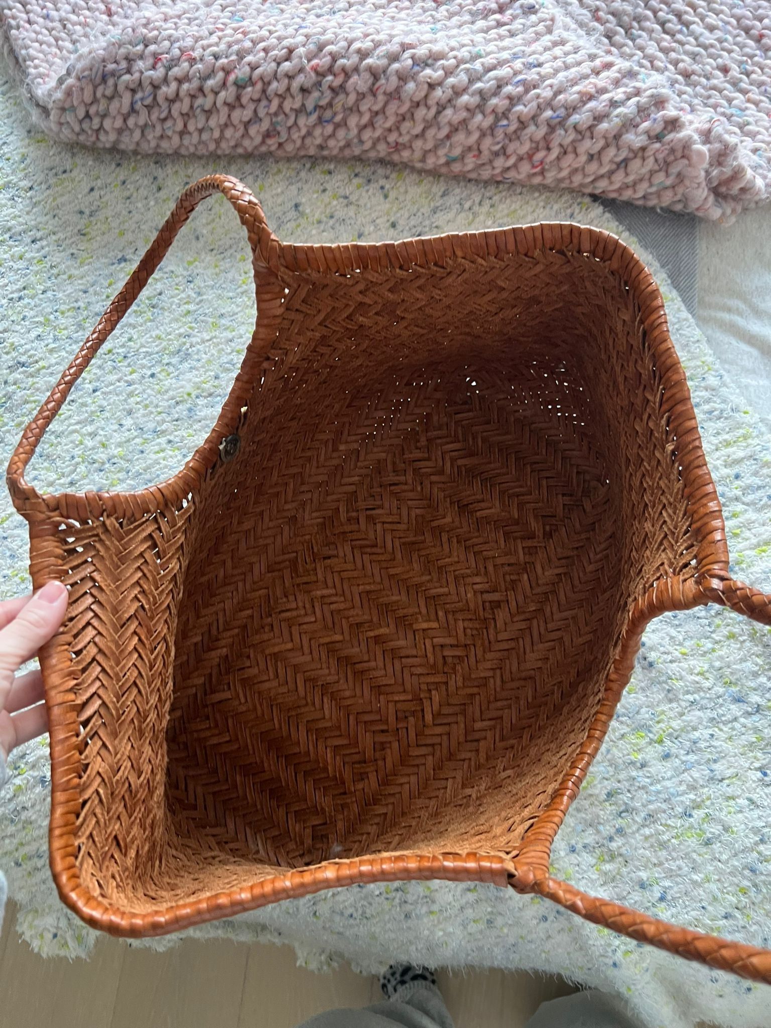 Dragon Diffusion Nantucket Big Tan Bag, Luxury, Bags & Wallets on Carousell