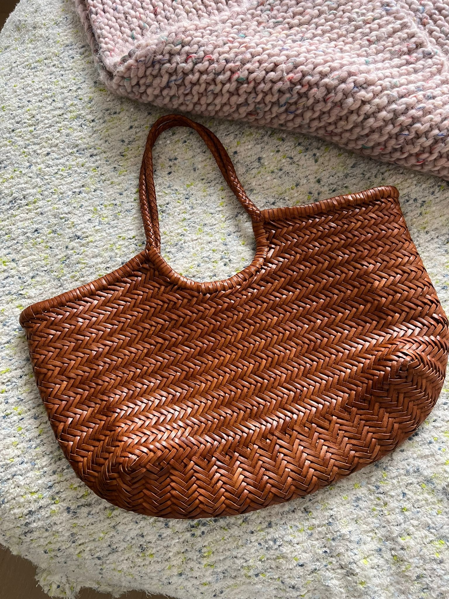 Dragon Diffusion Nantucket Big Tan Bag, Luxury, Bags & Wallets on Carousell