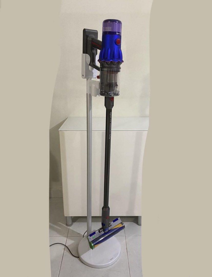 DYSON V12 + Dok, TV & Home Appliances, Vacuum Cleaner & Housekeeping on ...