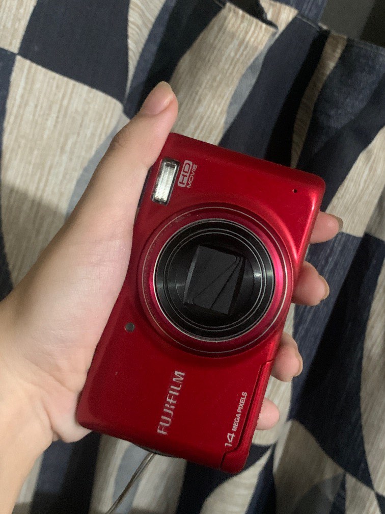 Fujifilm Digicam, Photography, Cameras on Carousell