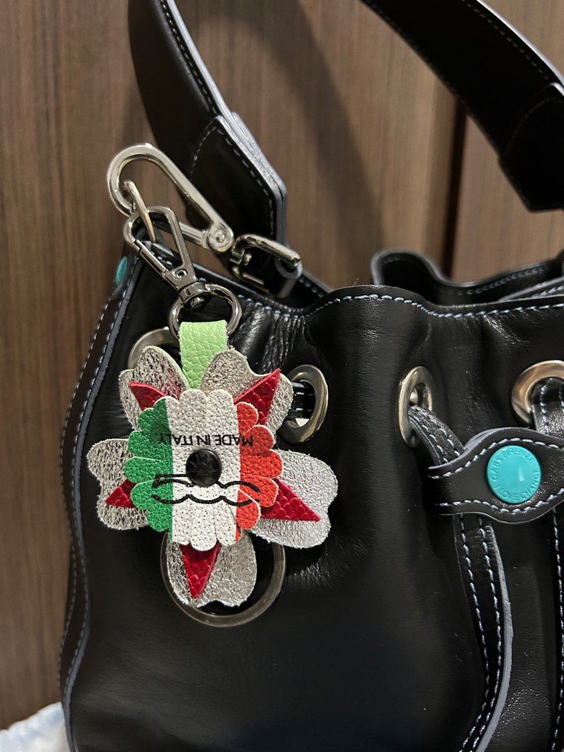 Gabs Bucket Bag, Women's Fashion, Bags & Wallets, Shoulder Bags on ...