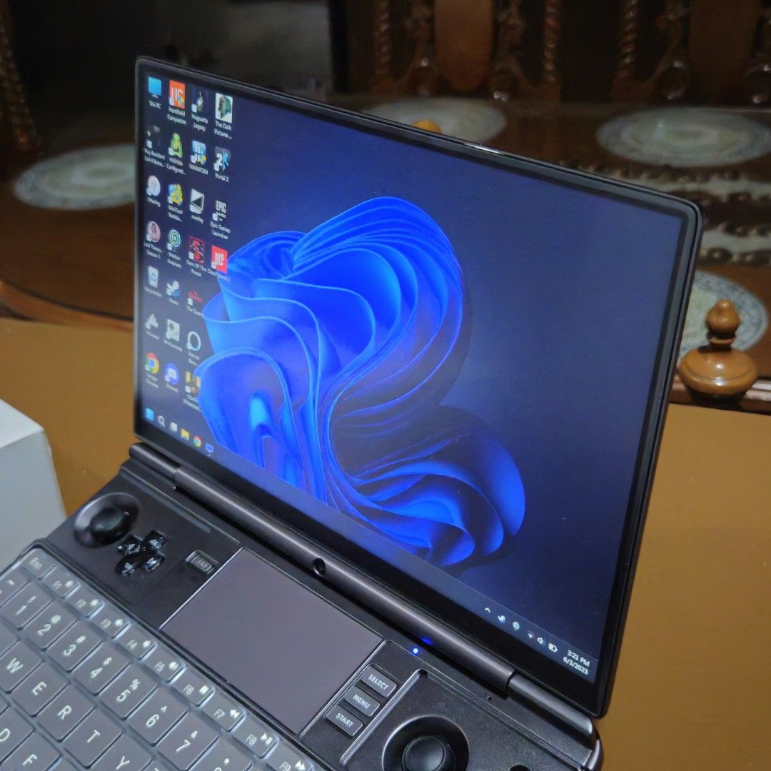 GPD Win Max 2 (32GB/1TB) 6800U, Computers & Tech, Laptops & Notebooks ...