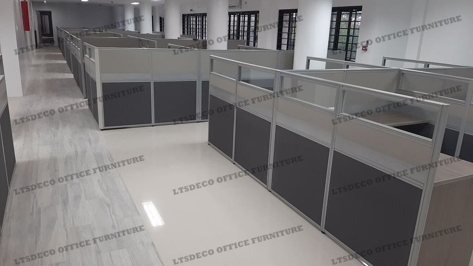 HIGH PANEL OFFICE PARTITION on Carousell