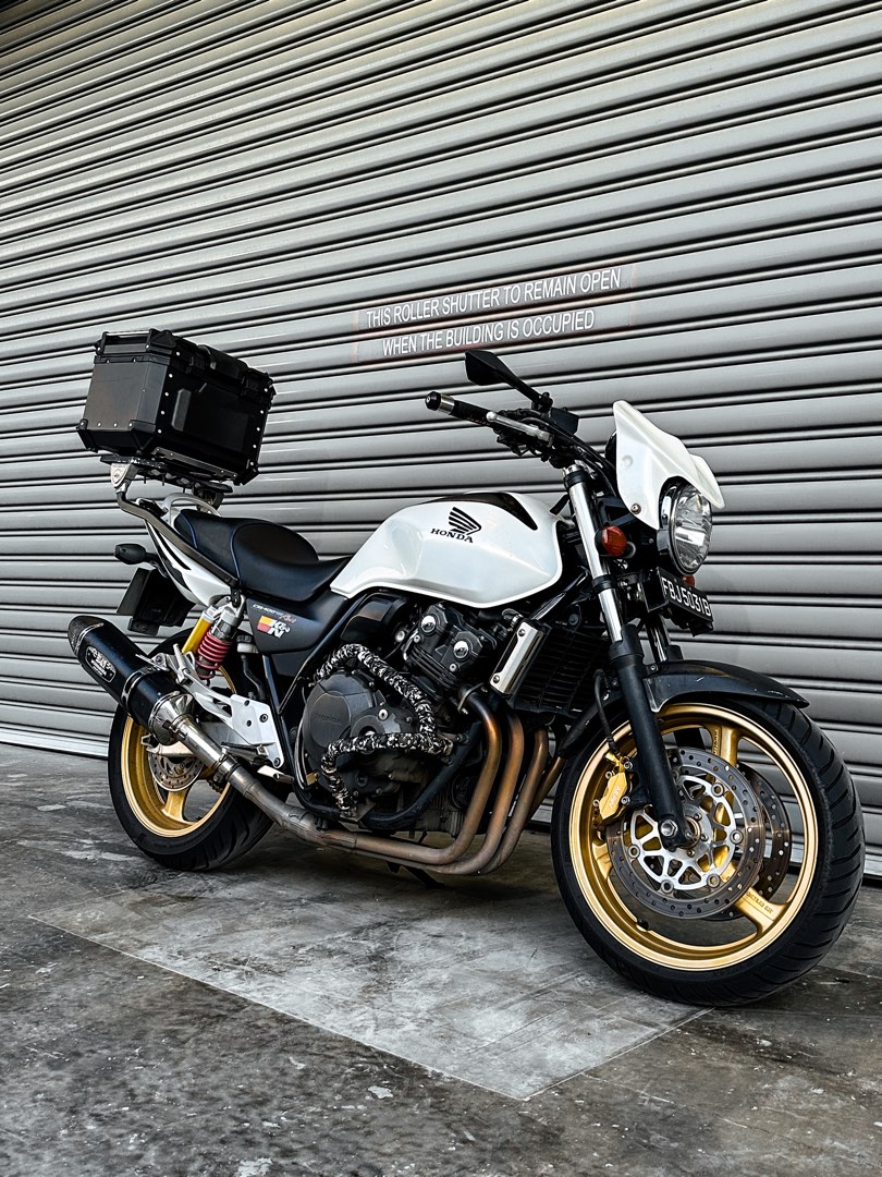 Honda CB400 Revo June 2014, Motorcycles, Motorcycles for Sale, Class 2A on Carousell