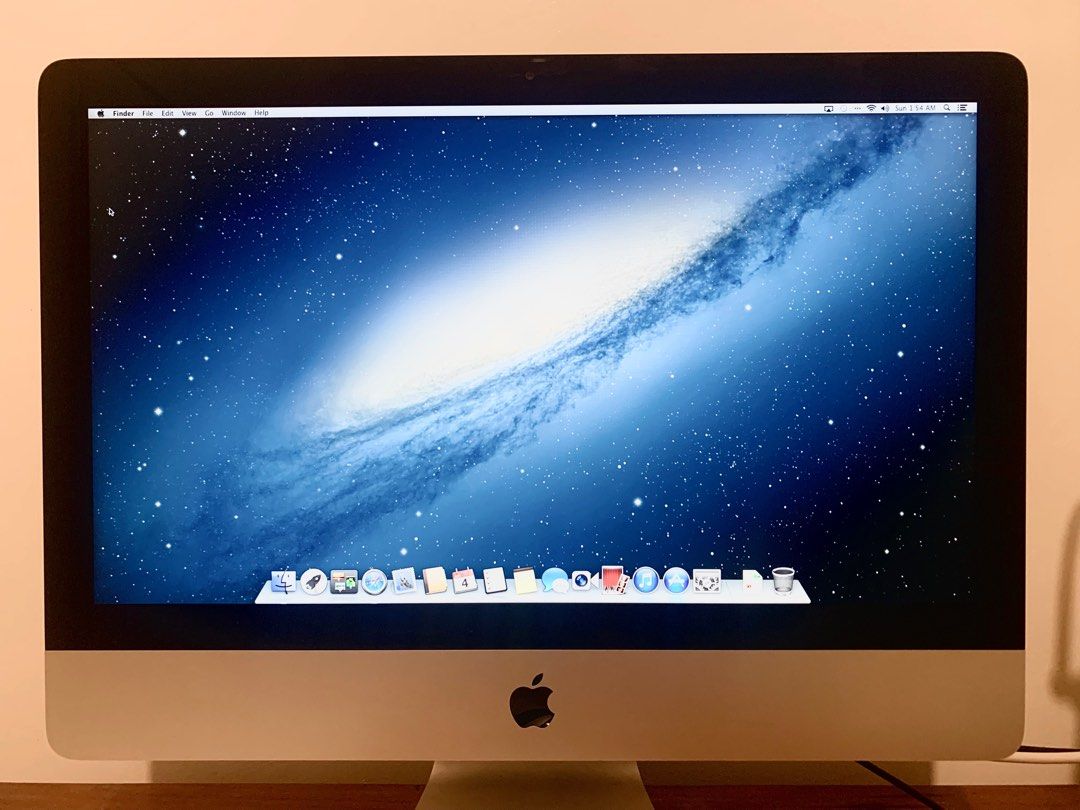 iMac 21.5 inch desktop late 2012, Computers & Tech, Desktops on Carousell